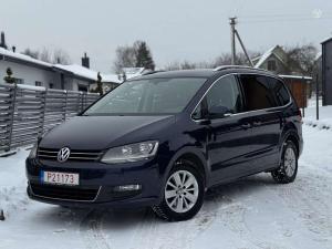 Blue Volkswagen Sharan 2011 in Alytus, with an engine capacity of 1.97 L and mileage of 209 thousand km for 7950 €, photo 3 on AUTOMOTO.COM.LV