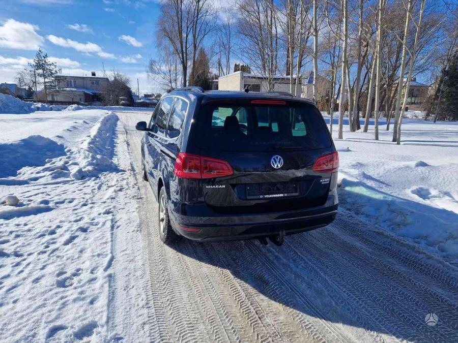 Синий Фольксваген Шаран 2011 в Радвилишкис, объемом двигателя 1.97 л и пробегом 288 тыс. км за 5700 €, фото 5 на AUTOMOTO.COM.LV