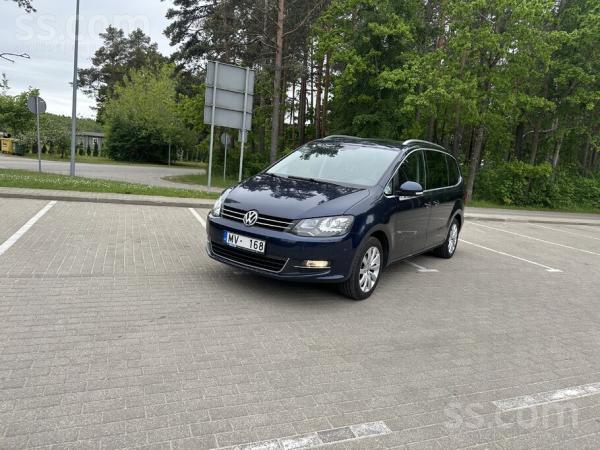 Blue Volkswagen Sharan 2011 in Jurmala, with an engine capacity of 2.00 L and mileage of 319 thousand km for 8500 €, photo 1 on AUTOMOTO.COM.LV