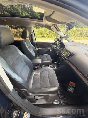 Zils Volkswagen Sharan 2011 Rīga, ar dzinēja tilpumu 2.00 L un nobraukumu 347 tūkst. km par 7600 €, foto 11 vietnē AUTOMOTO.COM.LV