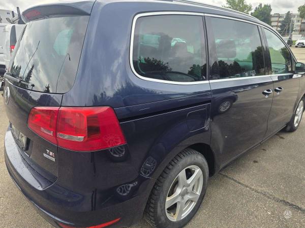 Zils Volkswagen Sharan 2011 Marijampole, ar dzinēja tilpumu 1.39 L un nobraukumu 217 tūkst. km par 4200 €, foto 5 vietnē AUTOMOTO.COM.LV