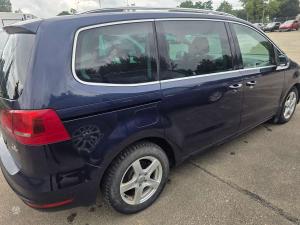 Blue Volkswagen Sharan 2011 in Marijampole, with an engine capacity of 1.39 L and mileage of 217 thousand km for 4200 €, photo 7 on AUTOMOTO.COM.LV