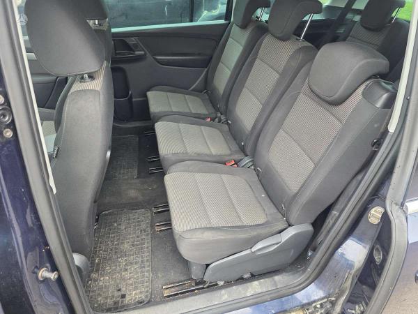 Zils Volkswagen Sharan 2011 Marijampole, ar dzinēja tilpumu 1.39 L un nobraukumu 217 tūkst. km par 4200 €, foto 9 vietnē AUTOMOTO.COM.LV