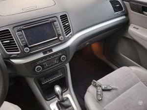 Blue Volkswagen Sharan 2011 in Kaunas, with an engine capacity of 2.00 L and mileage of 287 thousand km for 6450 €, photo 5 on AUTOMOTO.COM.LV