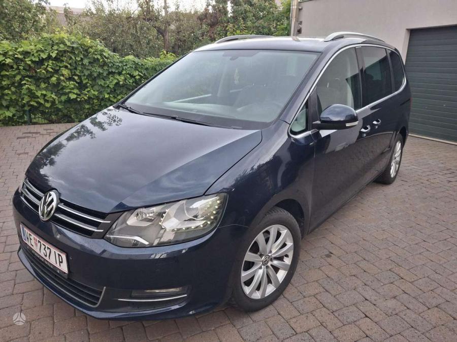 Blue Volkswagen Sharan 2011 in Kaunas, with an engine capacity of 2.00 L and mileage of 287 thousand km for 6450 €, photo 11 on AUTOMOTO.COM.LV