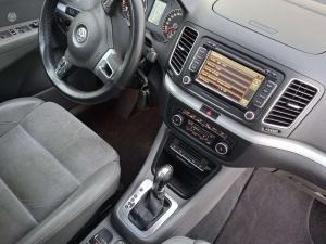 Blue Volkswagen Sharan 2011 in Kaunas, with an engine capacity of 2.00 L and mileage of 287 thousand km for 6450 €, photo 12 on AUTOMOTO.COM.LV