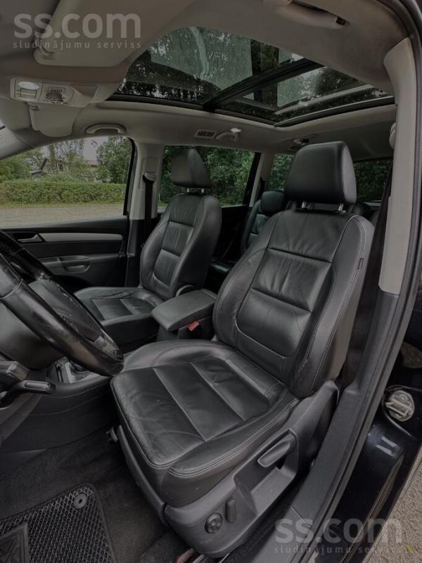 Blue Volkswagen Sharan 2011 in Riga, with an engine capacity of 2.00 L and mileage of 280 thousand km for 7700 €, photo 3 on AUTOMOTO.COM.LV