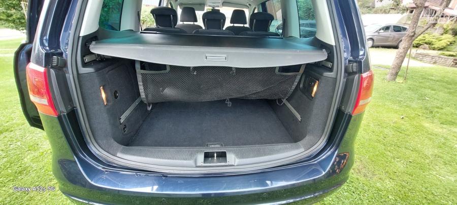 Zils Volkswagen Sharan 2011 Prienai, ar dzinēja tilpumu 2.00 L un nobraukumu 319 tūkst. km par 7600 €, foto 11 vietnē AUTOMOTO.COM.LV
