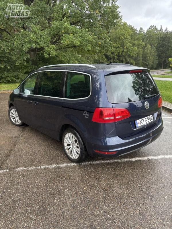 Blue Volkswagen Sharan 2011 in Alytus, with an engine capacity of 1.40 L and mileage of 214 thousand km for 7500 €, photo 3 on AUTOMOTO.COM.LV