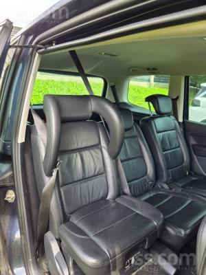 Blue Volkswagen Sharan 2012 in Riga, with an engine capacity of 2.00 L and mileage of 310 thousand km for 3000 €, photo 8 on AUTOMOTO.COM.LV