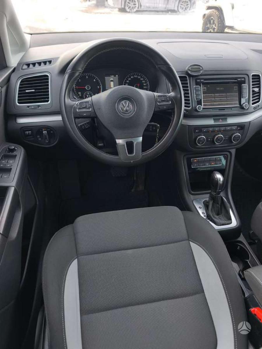 Zils Volkswagen Sharan 2013 Tauragė, ar dzinēja tilpumu 1.97 L un nobraukumu 264 tūkst. km par 9600 €, foto 10 vietnē AUTOMOTO.COM.LV