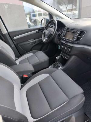 Zils Volkswagen Sharan 2013 Tauragė, ar dzinēja tilpumu 1.97 L un nobraukumu 264 tūkst. km par 9600 €, foto 11 vietnē AUTOMOTO.COM.LV