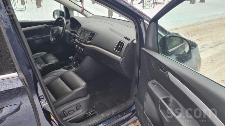 Zils Volkswagen Sharan 2014 Rīga, ar dzinēja tilpumu 2.00 L un nobraukumu 234 tūkst. km par 7200 €, foto 9 vietnē AUTOMOTO.COM.LV
