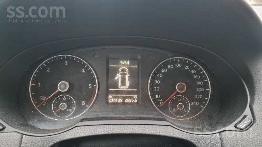 Zils Volkswagen Sharan 2014 Rīga, ar dzinēja tilpumu 2.00 L un nobraukumu 234 tūkst. km par 7200 €, foto 11 vietnē AUTOMOTO.COM.LV