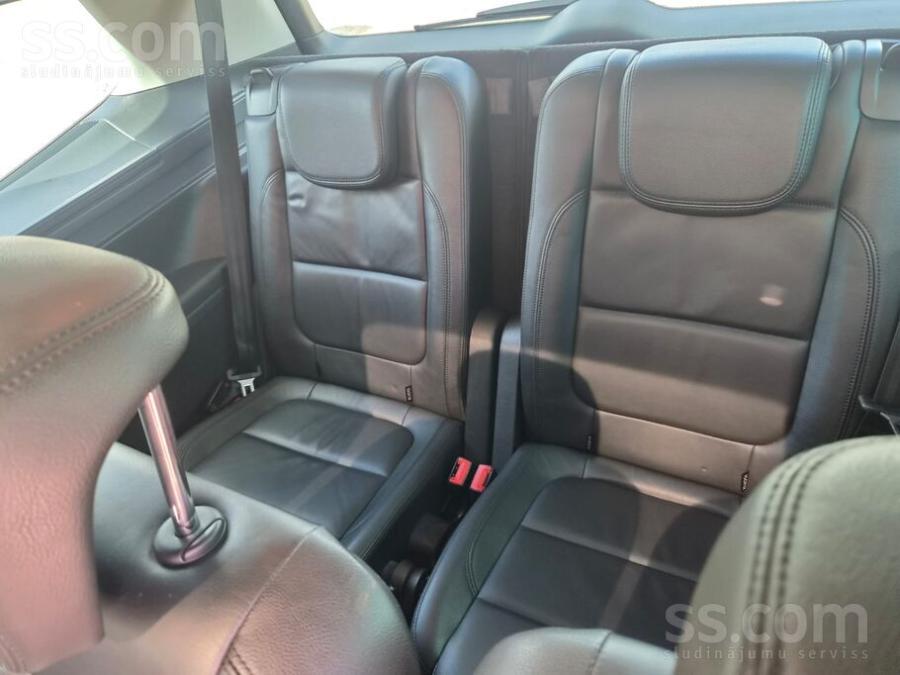 Zils Volkswagen Sharan 2014 Rīga, ar dzinēja tilpumu 2.00 L un nobraukumu 308 tūkst. km par 9500 €, foto 7 vietnē AUTOMOTO.COM.LV