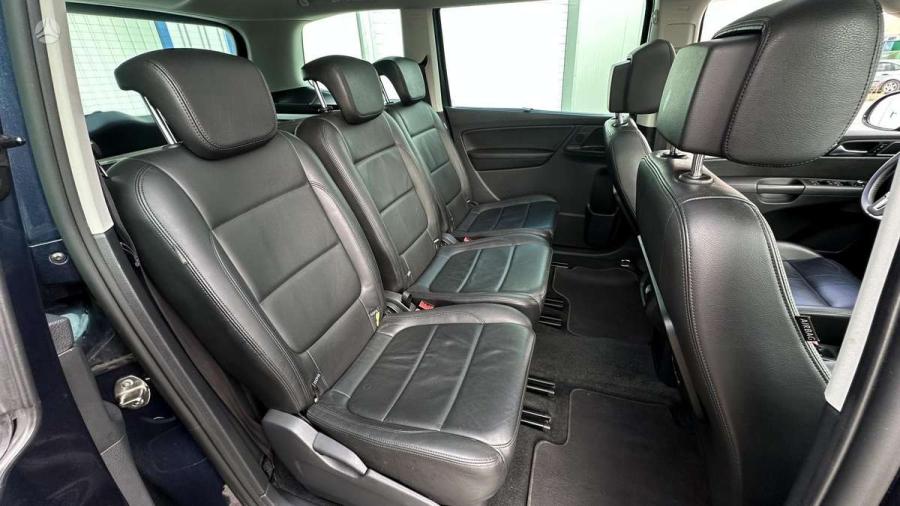 Zils Volkswagen Sharan 2014 Marijampole, ar dzinēja tilpumu 1.97 L un nobraukumu 266 tūkst. km par 9500 €, foto 16 vietnē AUTOMOTO.COM.LV