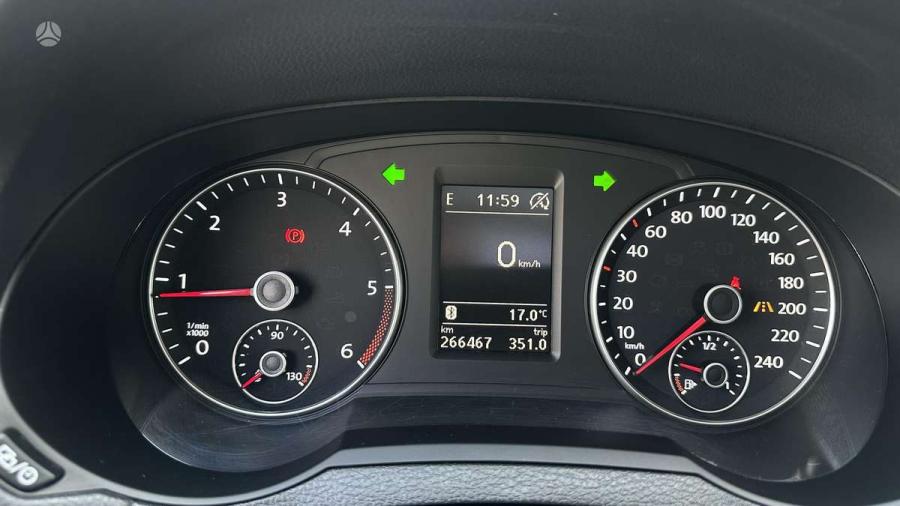 Zils Volkswagen Sharan 2014 Marijampole, ar dzinēja tilpumu 1.97 L un nobraukumu 266 tūkst. km par 9500 €, foto 18 vietnē AUTOMOTO.COM.LV