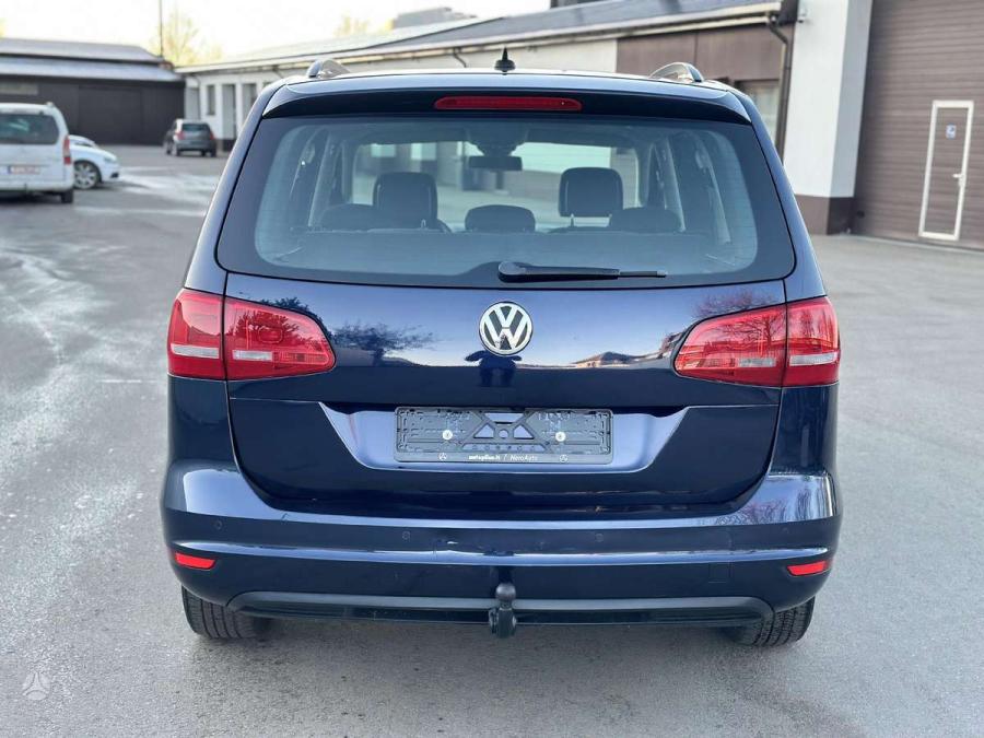 Zils Volkswagen Sharan 2015 Telšiai, ar dzinēja tilpumu 1.97 L un nobraukumu 253 tūkst. km par 10800 €, foto 7 vietnē AUTOMOTO.COM.LV