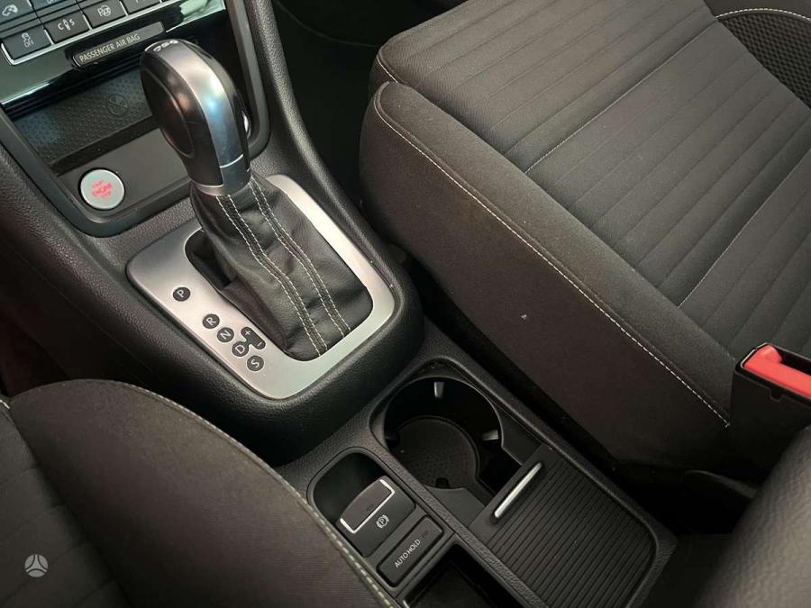 Blue Volkswagen Sharan 2015 in Kaunas, with an engine capacity of 2.00 L and mileage of 247 thousand km for 11999 €, photo 16 on AUTOMOTO.COM.LV