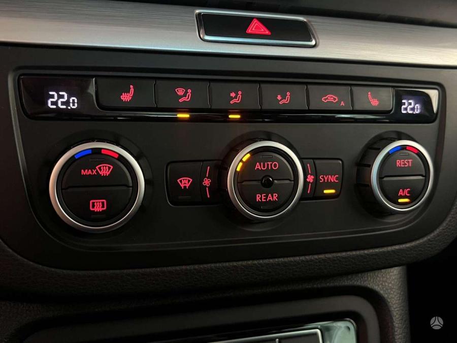Zils Volkswagen Sharan 2015 Kauņa, ar dzinēja tilpumu 2.00 L un nobraukumu 247 tūkst. km par 11999 €, foto 18 vietnē AUTOMOTO.COM.LV
