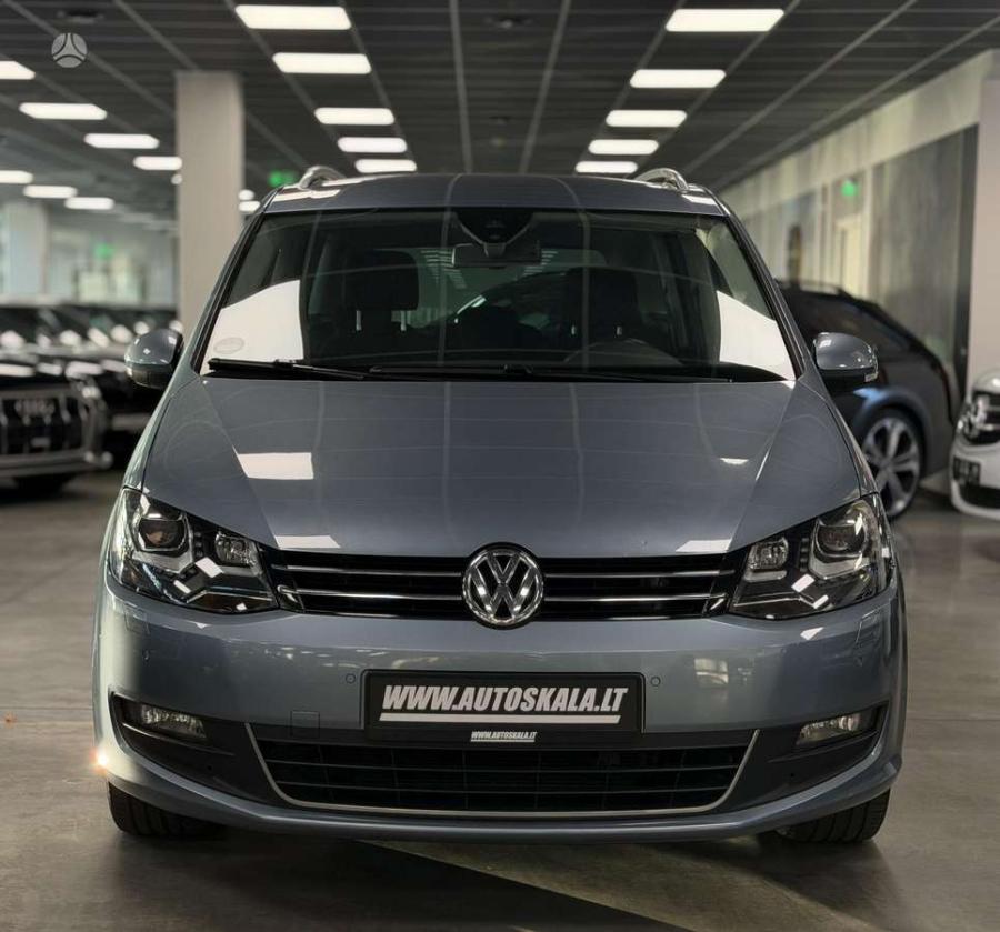 Zils Volkswagen Sharan 2015 Klaipėda, ar dzinēja tilpumu 1.97 L un nobraukumu 217 tūkst. km par 11900 €, foto 3 vietnē AUTOMOTO.COM.LV
