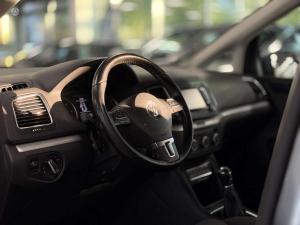 Zils Volkswagen Sharan 2015 Klaipėda, ar dzinēja tilpumu 1.97 L un nobraukumu 217 tūkst. km par 11900 €, foto 19 vietnē AUTOMOTO.COM.LV