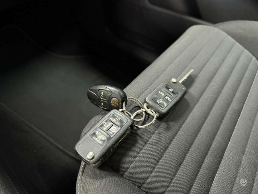 Zils Volkswagen Sharan 2015 Klaipėda, ar dzinēja tilpumu 1.97 L un nobraukumu 217 tūkst. km par 11900 €, foto 30 vietnē AUTOMOTO.COM.LV