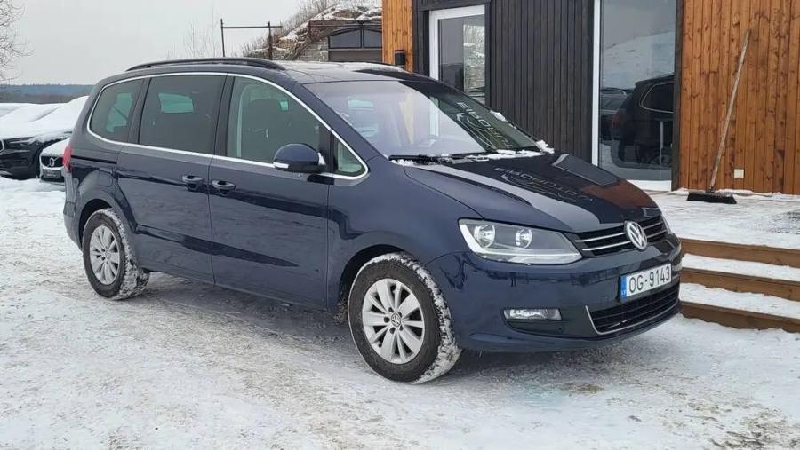 Zils Volkswagen Sharan 2016 Rīga, ar dzinēja tilpumu 1.40 L un nobraukumu 233 tūkst. km par 11500 €, foto 4 vietnē AUTOMOTO.COM.LV