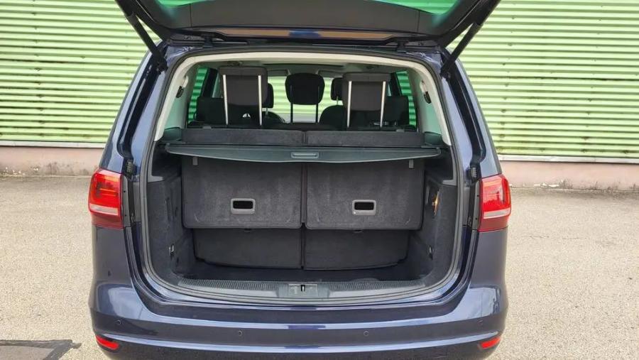 Zils Volkswagen Sharan 2016 Rīga, ar dzinēja tilpumu 1.40 L un nobraukumu 233 tūkst. km par 11500 €, foto 22 vietnē AUTOMOTO.COM.LV