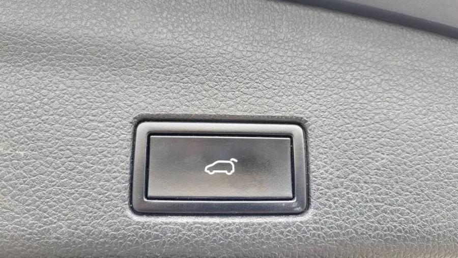 Zils Volkswagen Sharan 2016 Rīga, ar dzinēja tilpumu 1.40 L un nobraukumu 233 tūkst. km par 11500 €, foto 23 vietnē AUTOMOTO.COM.LV