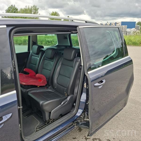 Zils Volkswagen Sharan 2016 Aizkraukle, ar dzinēja tilpumu 2.00 L un nobraukumu 255 tūkst. km par 12000 €, foto 8 vietnē AUTOMOTO.COM.LV