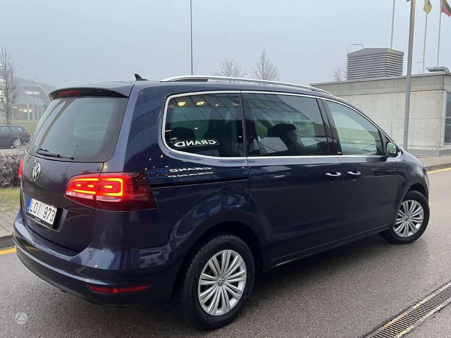 Zils Volkswagen Sharan 2017 Viļņa, ar dzinēja tilpumu 1.97 L un nobraukumu 350 tūkst. km par 8800 €, foto 16 vietnē AUTOMOTO.COM.LV