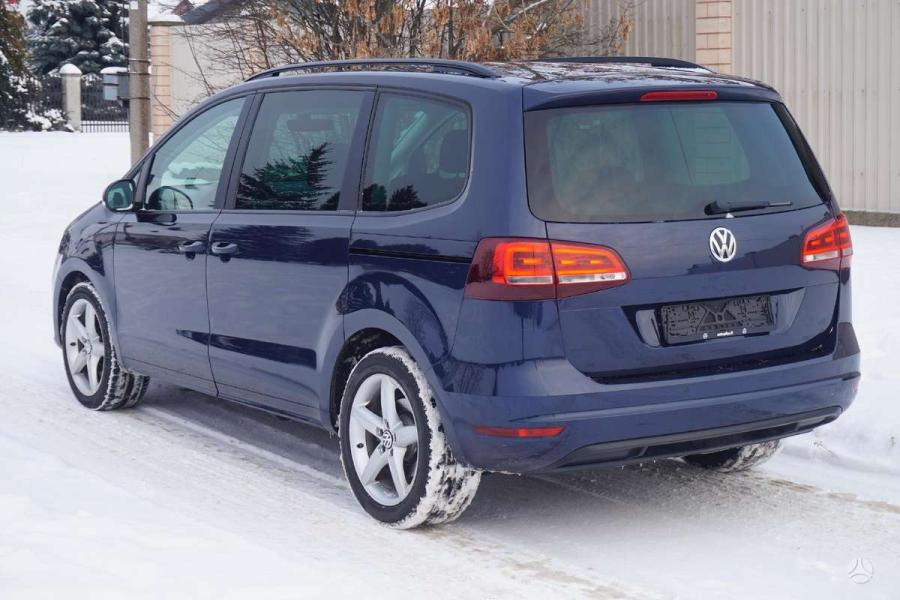 Zils Volkswagen Sharan 2017 Kėdainiai, ar dzinēja tilpumu 1.97 L un nobraukumu 299 tūkst. km par 9600 €, foto 5 vietnē AUTOMOTO.COM.LV