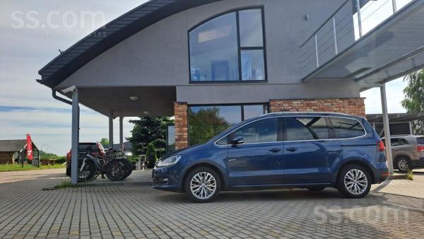Zils Volkswagen Sharan 2017 Jelgava, ar dzinēja tilpumu 2.00 L un nobraukumu 306 tūkst. km par 14400 €, foto 2 vietnē AUTOMOTO.COM.LV