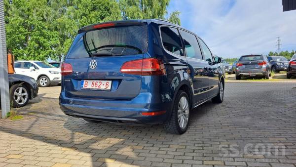 Zils Volkswagen Sharan 2017 Jelgava, ar dzinēja tilpumu 2.00 L un nobraukumu 306 tūkst. km par 14400 €, foto 5 vietnē AUTOMOTO.COM.LV