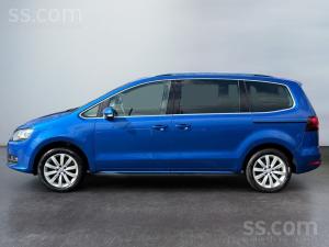 Zils Volkswagen Sharan 2018 Rīga, ar dzinēja tilpumu 2.00 L un nobraukumu 158 tūkst. km par 18400 €, foto 3 vietnē AUTOMOTO.COM.LV