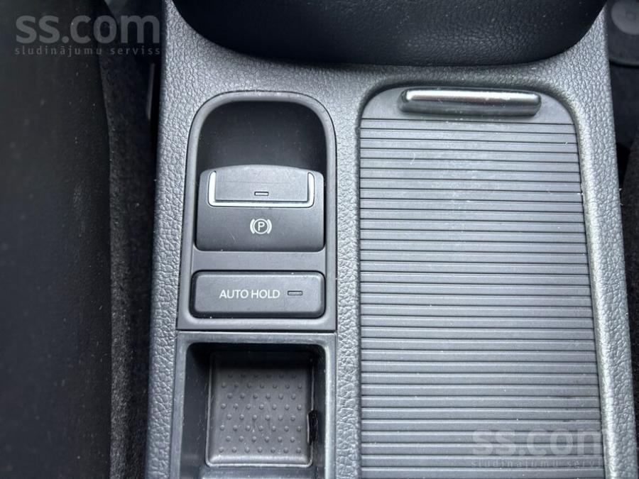Zils Volkswagen Sharan 2018 Rīga, ar dzinēja tilpumu 2.00 L un nobraukumu 158 tūkst. km par 18400 €, foto 16 vietnē AUTOMOTO.COM.LV