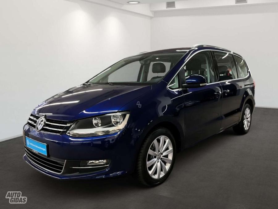 Blue Volkswagen Sharan 2020 in Kaunas, with an engine capacity of 0.00 L and mileage of 93 thousand km for 28426 €, photo 2 on AUTOMOTO.COM.LV
