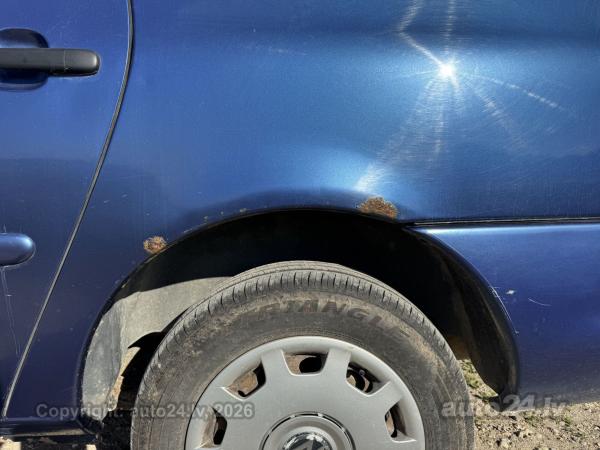 Zils Volkswagen Sharan 1997 Hāpsalu, ar dzinēja tilpumu 1.90 L un nobraukumu 384 tūkst. km par 550 €, foto 6 vietnē AUTOMOTO.COM.LV