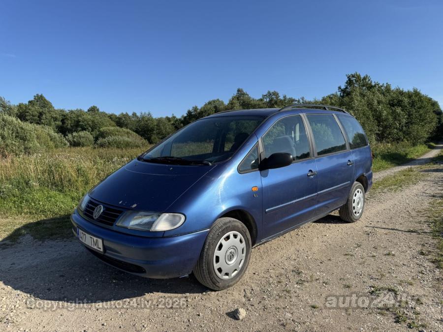 Zils Volkswagen Sharan 1997 Hāpsalu, ar dzinēja tilpumu 1.90 L un nobraukumu 384 tūkst. km par 550 €, foto 1 vietnē AUTOMOTO.COM.LV