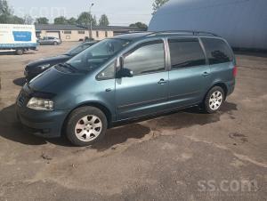 Zils Volkswagen Sharan 2000 Rīga, ar dzinēja tilpumu 1.80 L un nobraukumu 320 tūkst. km par 800 €, foto 4 vietnē AUTOMOTO.COM.LV