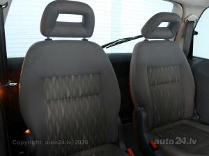Синий Фольксваген Шаран 2002 в Таллин, объемом двигателя 1.90 л и пробегом 288 тыс. км за 1399 €, фото 9 на AUTOMOTO.COM.LV