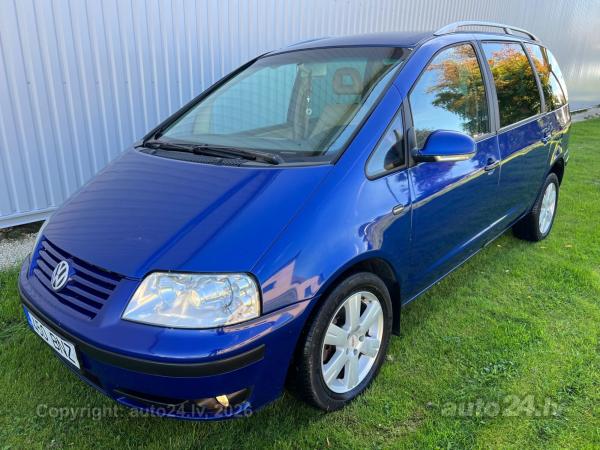 Volkswagen Sharan 2003 in Paide on AUTOMOTO.COM.LV Blue Volkswagen Sharan 2003 in Paide, with an engine capacity of 1.90 L and mileage of 0 thousand km for 1100 €, photo 6 on AUTOMOTO.COM.LV