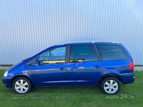 Volkswagen Sharan 2003 in Paide on AUTOMOTO.COM.LV Blue Volkswagen Sharan 2003 in Paide, with an engine capacity of 1.90 L and mileage of 0 thousand km for 1100 €, photo 7 on AUTOMOTO.COM.LV