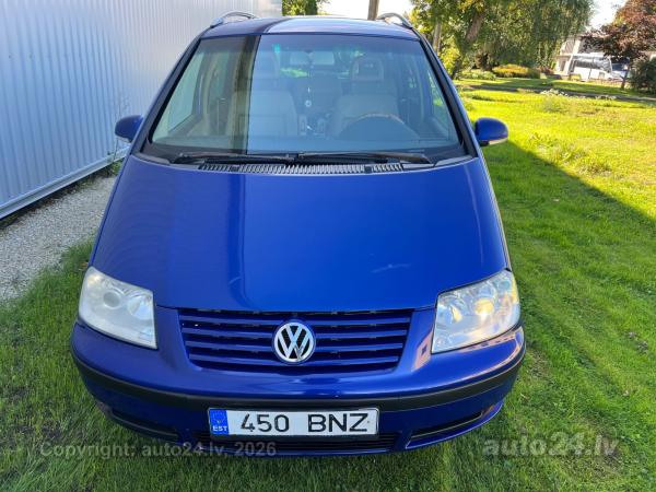 Volkswagen Sharan 2003 in Paide on AUTOMOTO.COM.LV Blue Volkswagen Sharan 2003 in Paide, with an engine capacity of 1.90 L and mileage of 0 thousand km for 1100 €, photo 9 on AUTOMOTO.COM.LV
