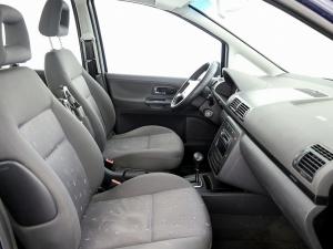 Blue Volkswagen Sharan 2007 in Tallinn, with an engine capacity of 1.90 L and mileage of 173 thousand km for 1999 €, photo 7 on AUTOMOTO.COM.LV