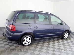 Zils Volkswagen Sharan 2009 Tallina, ar dzinēja tilpumu 2.00 L un nobraukumu 294 tūkst. km par 1999 €, foto 4 vietnē AUTOMOTO.COM.LV