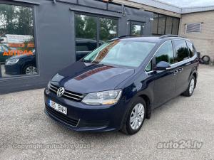 Blue Volkswagen Sharan 2015 in Tallinn, with an engine capacity of 2.00 L and mileage of 381 thousand km for 4590 €, photo  on AUTOMOTO.COM.LV