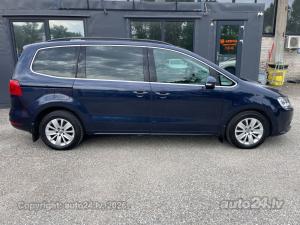 Blue Volkswagen Sharan 2015 in Tallinn, with an engine capacity of 2.00 L and mileage of 381 thousand km for 4590 €, photo 7 on AUTOMOTO.COM.LV