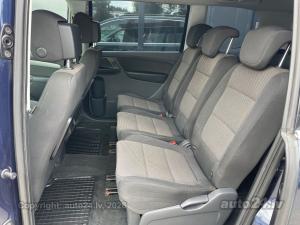 Blue Volkswagen Sharan 2015 in Tallinn, with an engine capacity of 2.00 L and mileage of 381 thousand km for 4590 €, photo 12 on AUTOMOTO.COM.LV